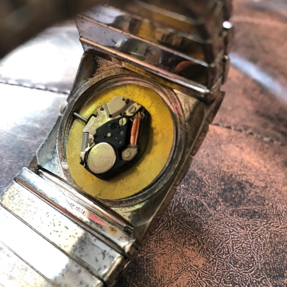 vienna | Accessories | Vintage Vienna Art Deco Silver Quartz Watch ...